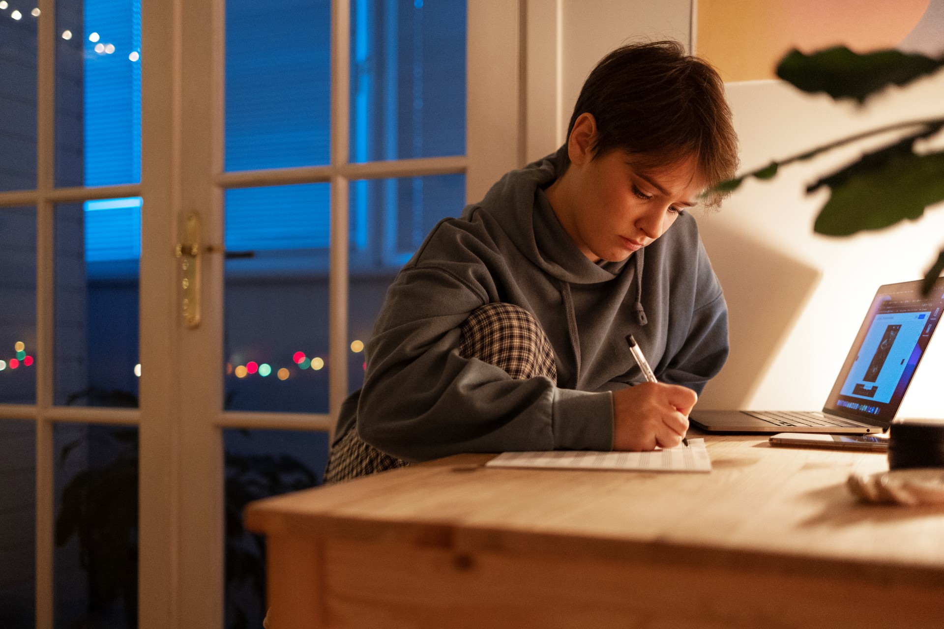 Academic Writing Task 1 - Static Charts